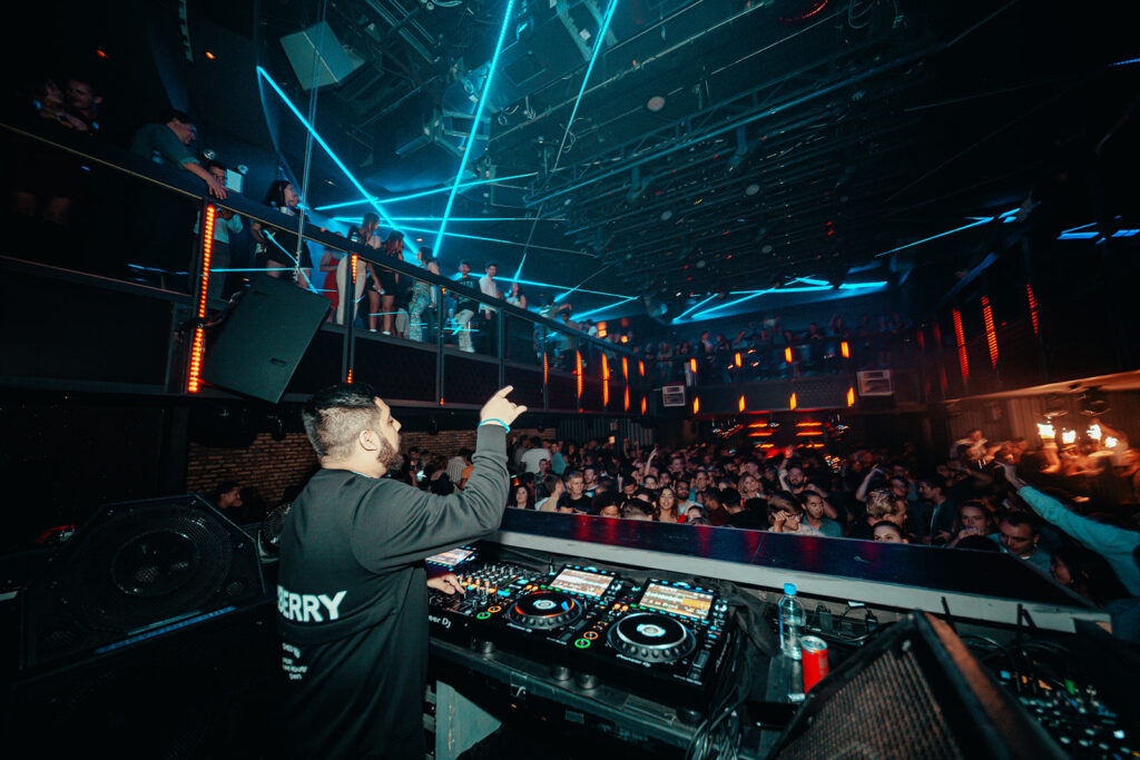 DJ DFLO Lanza Mix Para ‘DJcity Podcast’