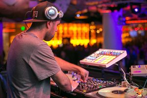 Listen to DJ Refresh's DJcity Podcast Mix